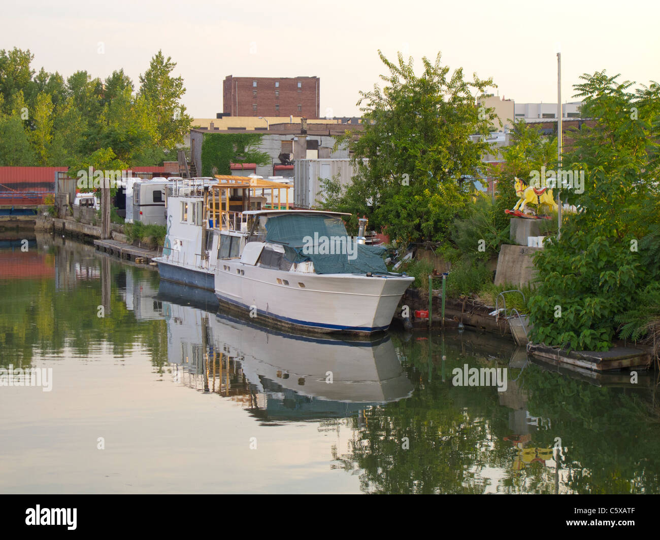 Gowanus Canal Brooklyn New York Stock Photo - Alamy