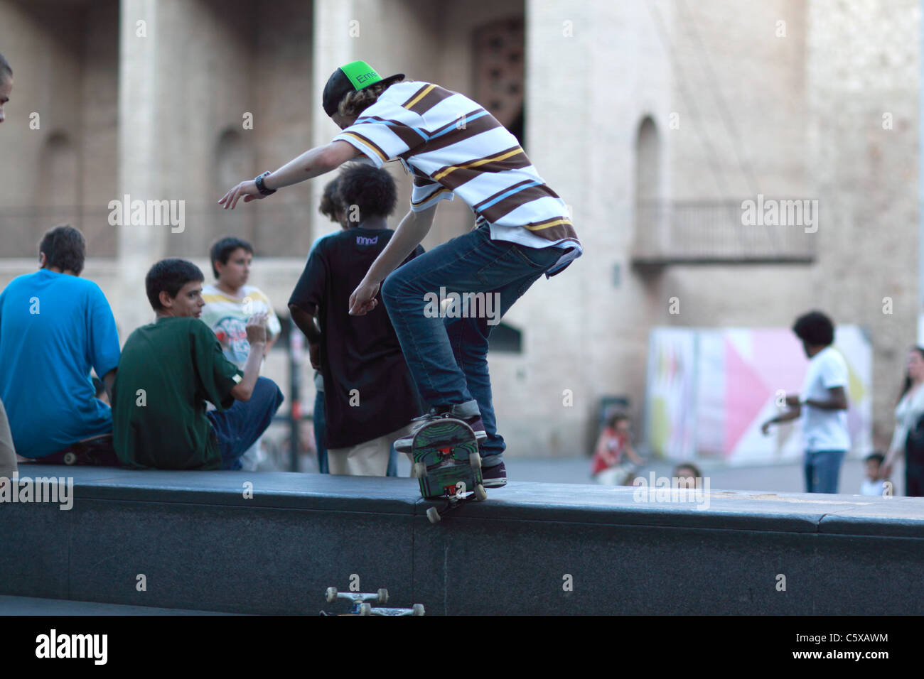 Skateboard Stunts Tricks Jumps Stock Photo - Alamy