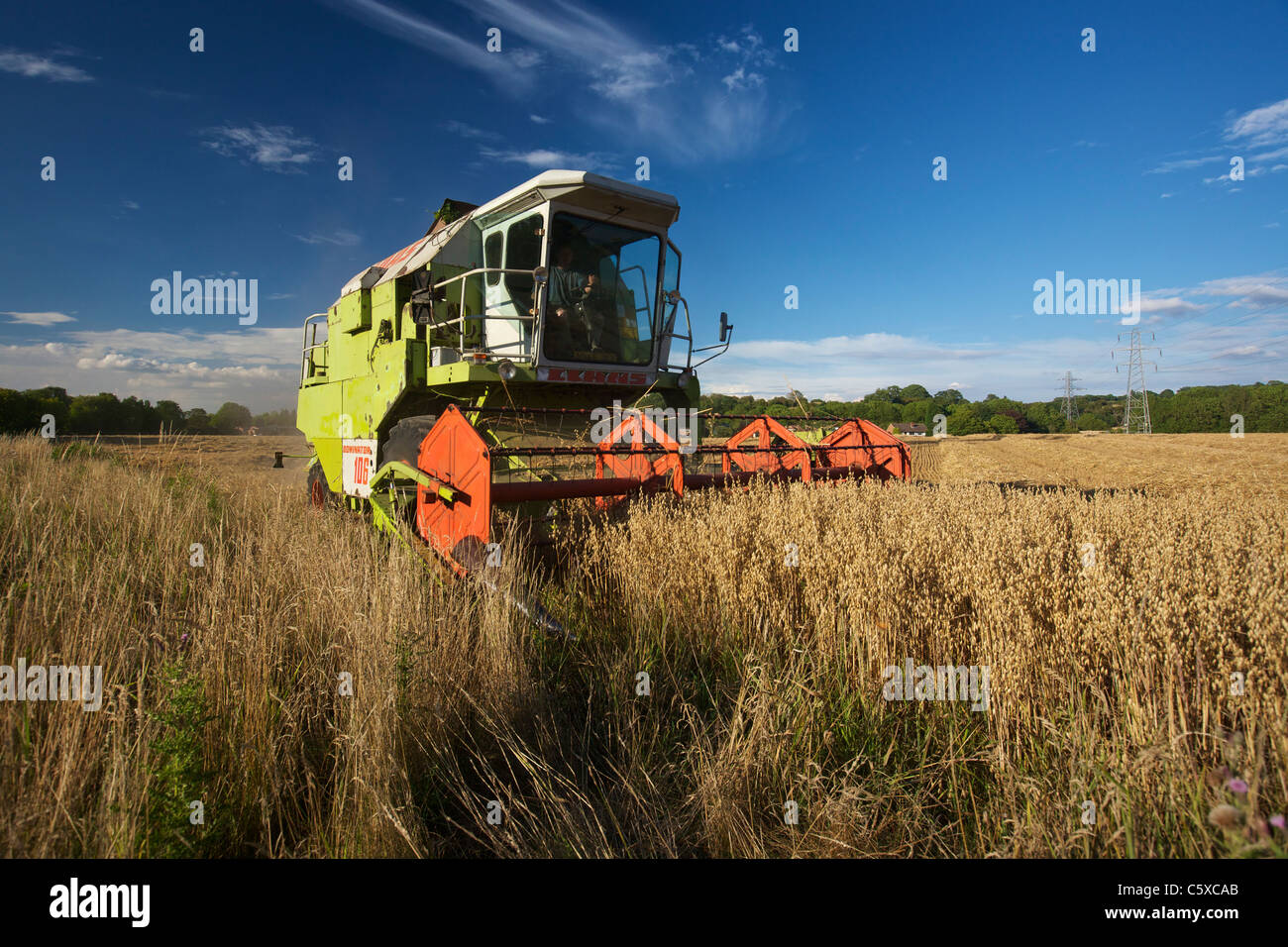 Dominator combine hi-res stock photography and images - Alamy