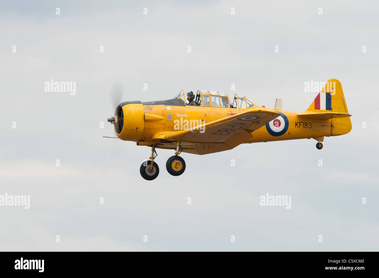 Harvard aeroplane aircraft plane hi-res stock photography and images ...