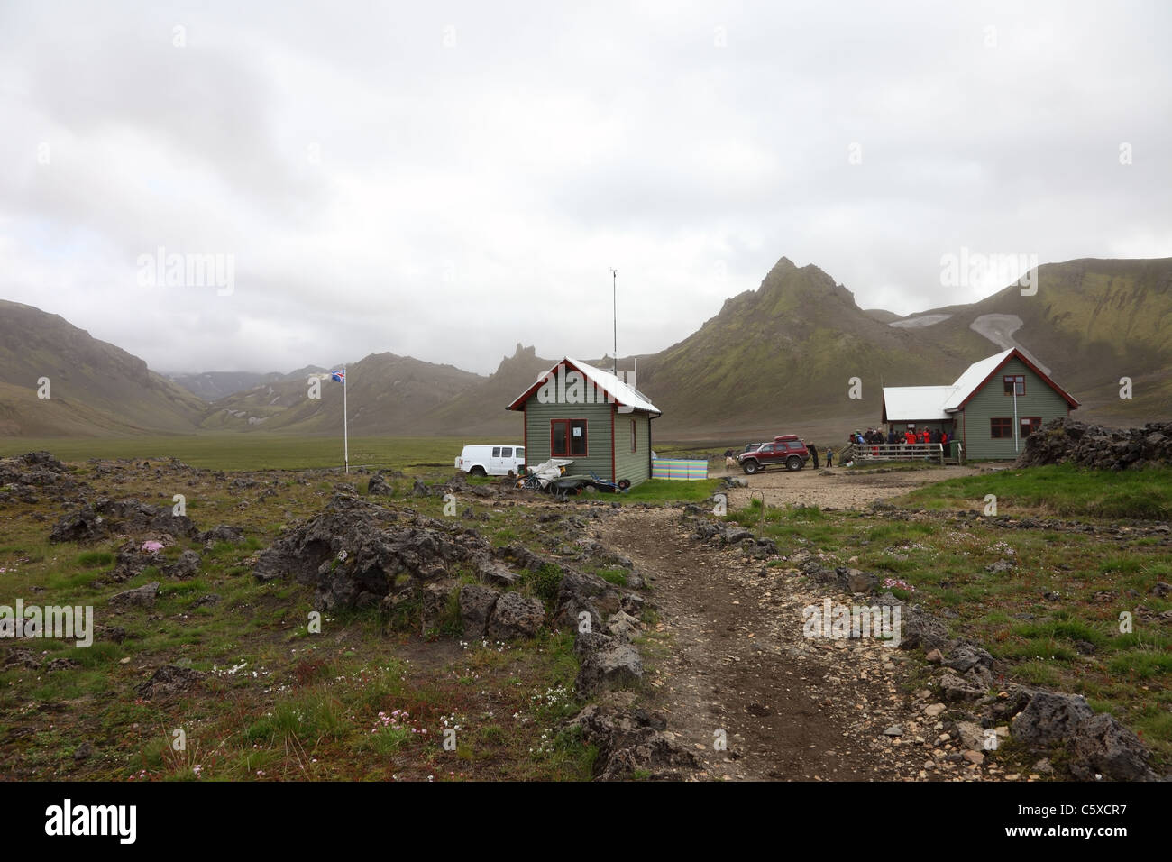 The Hvanngil Mountain Hut on the Laugavegur (Laugavegurinn) Hiking ...