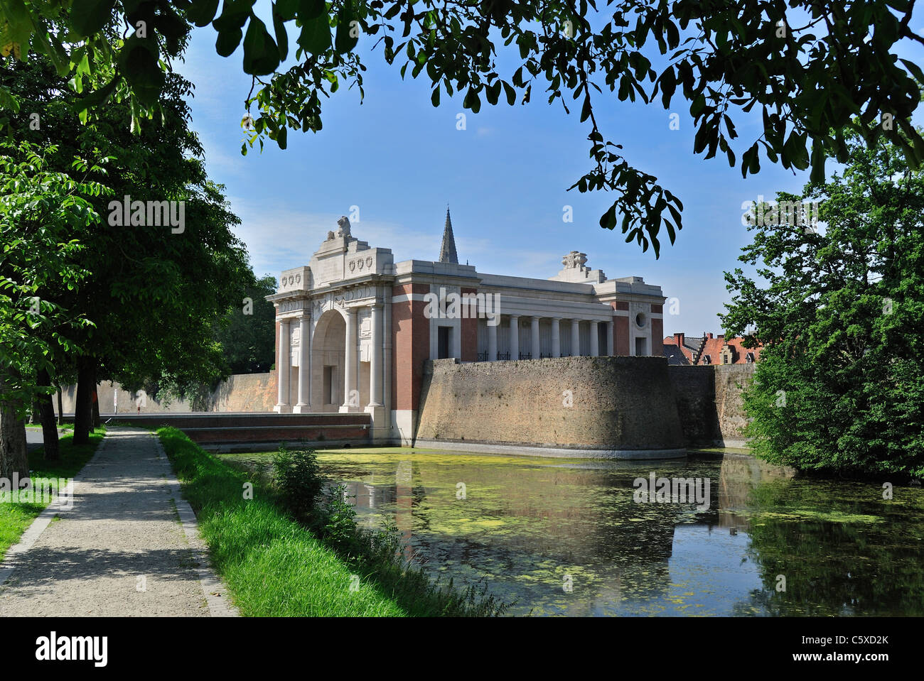 Menin Gate Memorial to the Missing in commemoration of British and ...