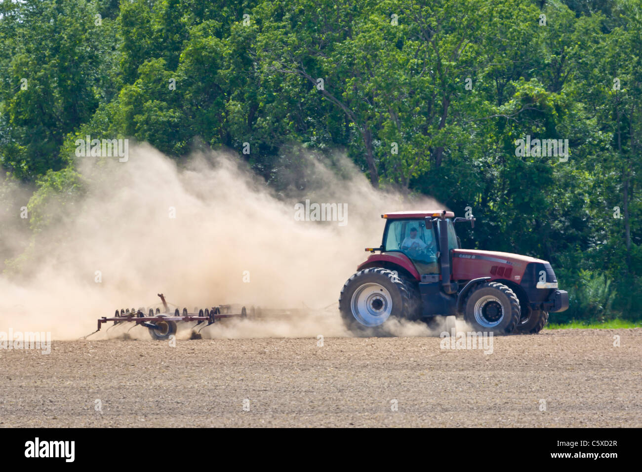 Dust agriculture farming field hi-res stock photography and images - Alamy
