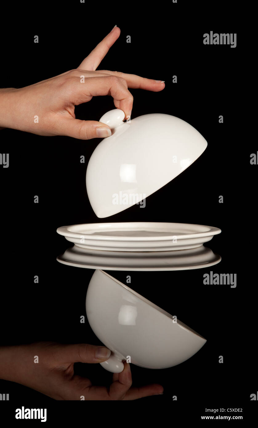 Empty tray hi-res stock photography and images - Alamy