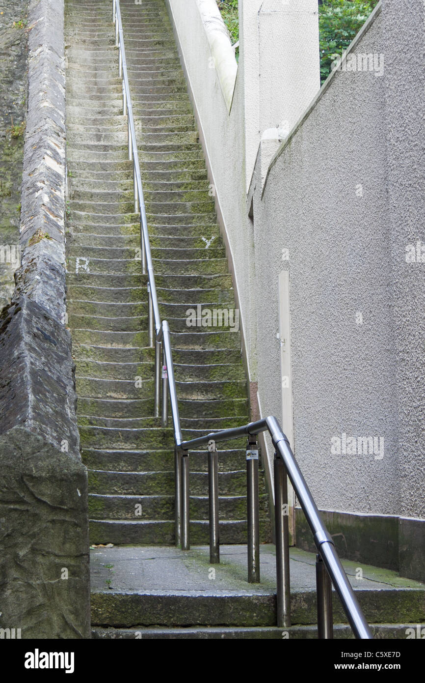 Steep stone steps hi-res stock photography and images - Alamy