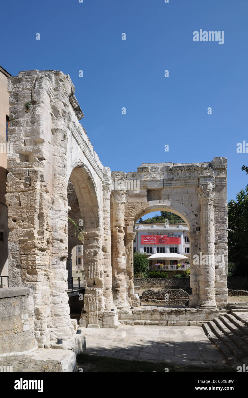 Roman arch and monuments in Garden of Cybele or “Jardin archeologique ...