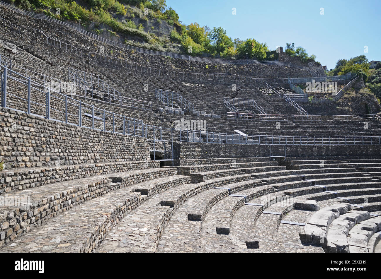 Vienne france roman theatre hi-res stock photography and images - Alamy