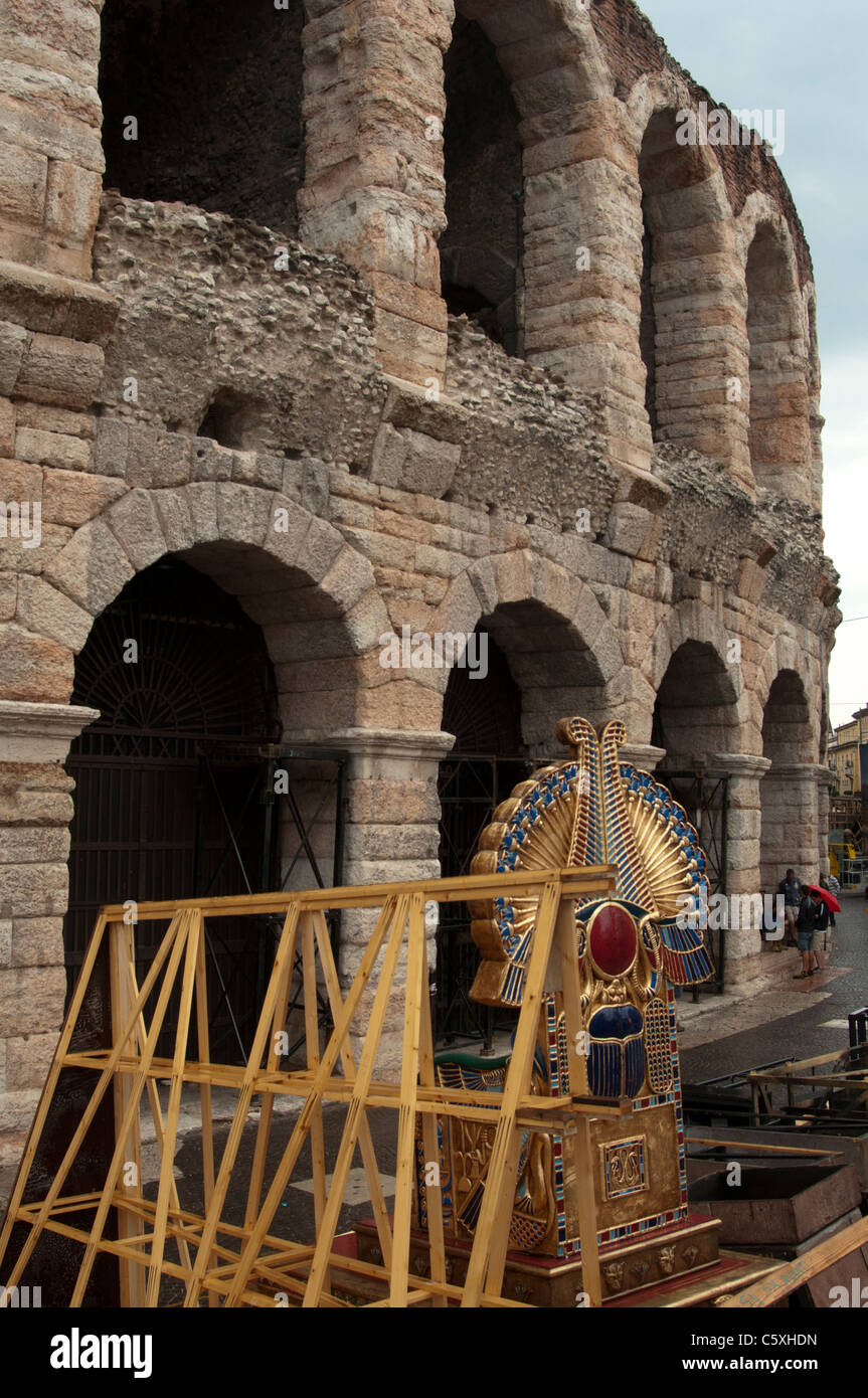 Stage sets hi-res stock photography and images - Alamy