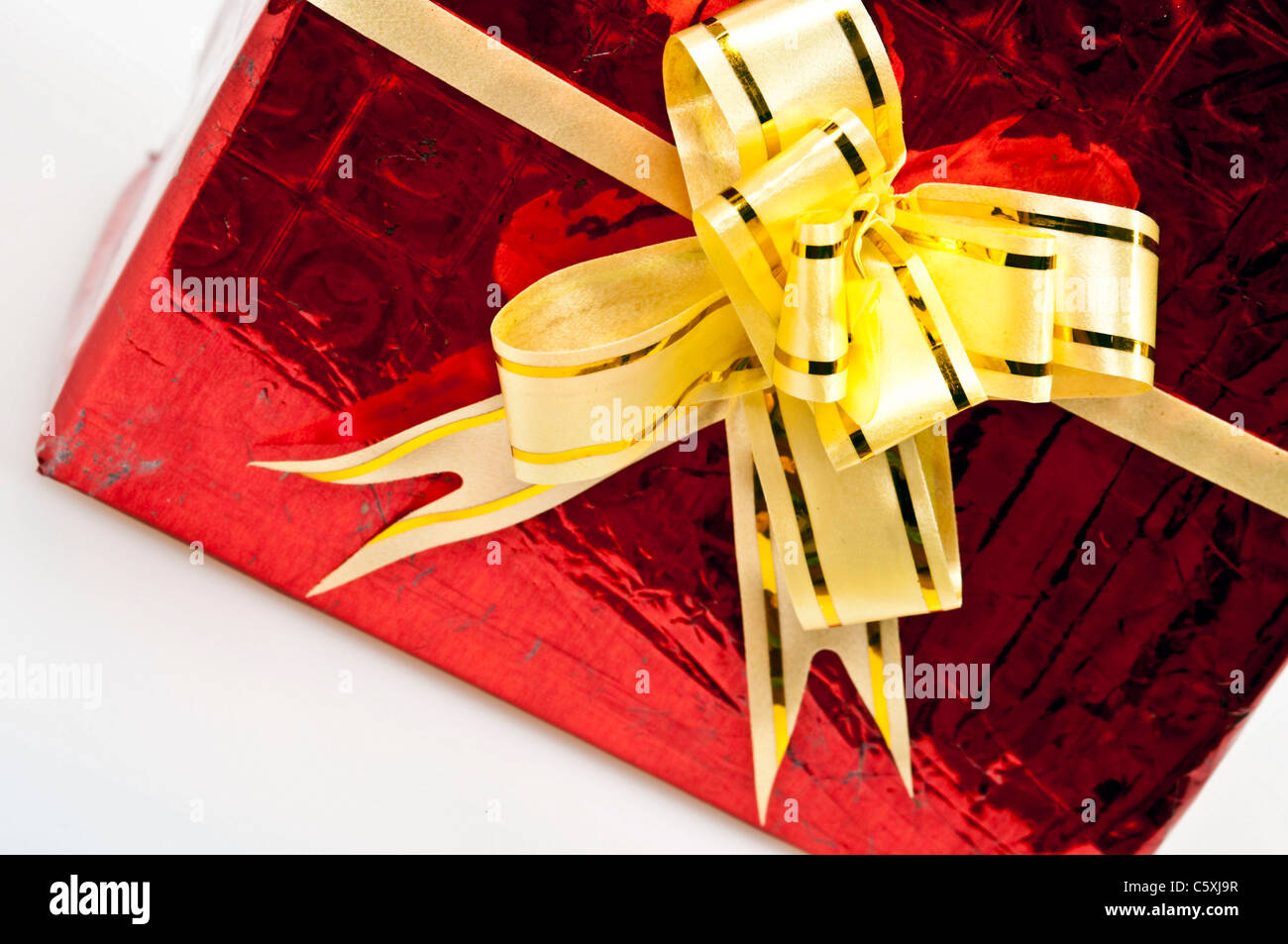 Present isolated on white background Stock Photo - Alamy