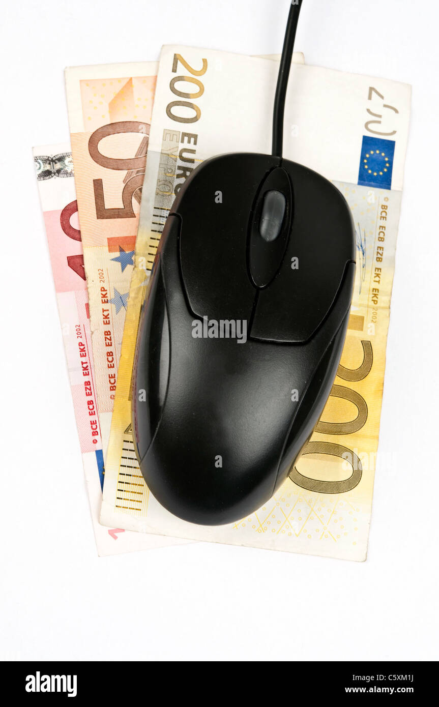 Closeup to mouse on euro banknotes Stock Photo - Alamy