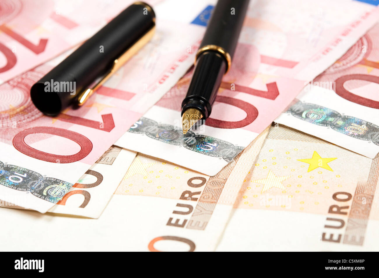 Single pen hi-res stock photography and images - Alamy
