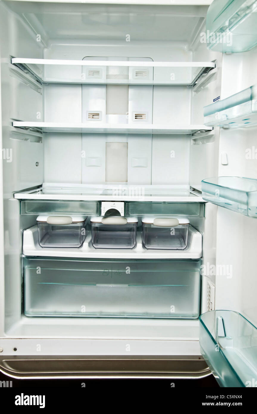 Empty fridge freezer hi-res stock photography and images - Alamy