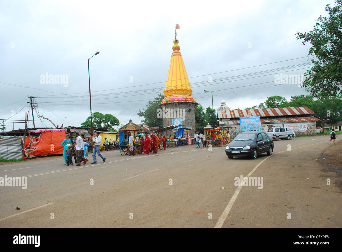 Dehu temple hi-res stock photography and images - Alamy