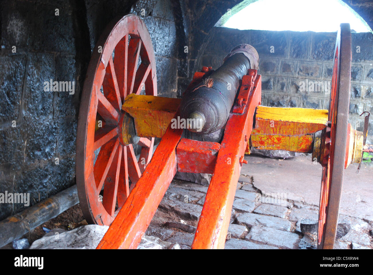 Mortar cart hi-res stock photography and images - Alamy
