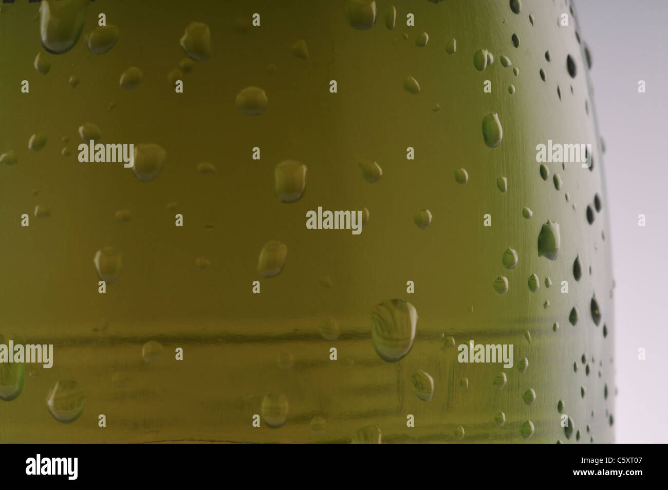 Top wet beer bottle hi-res stock photography and images - Alamy