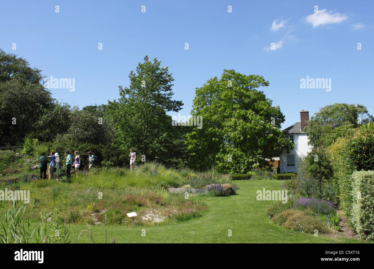 Cambridge university botanical gardens hi-res stock photography and ...
