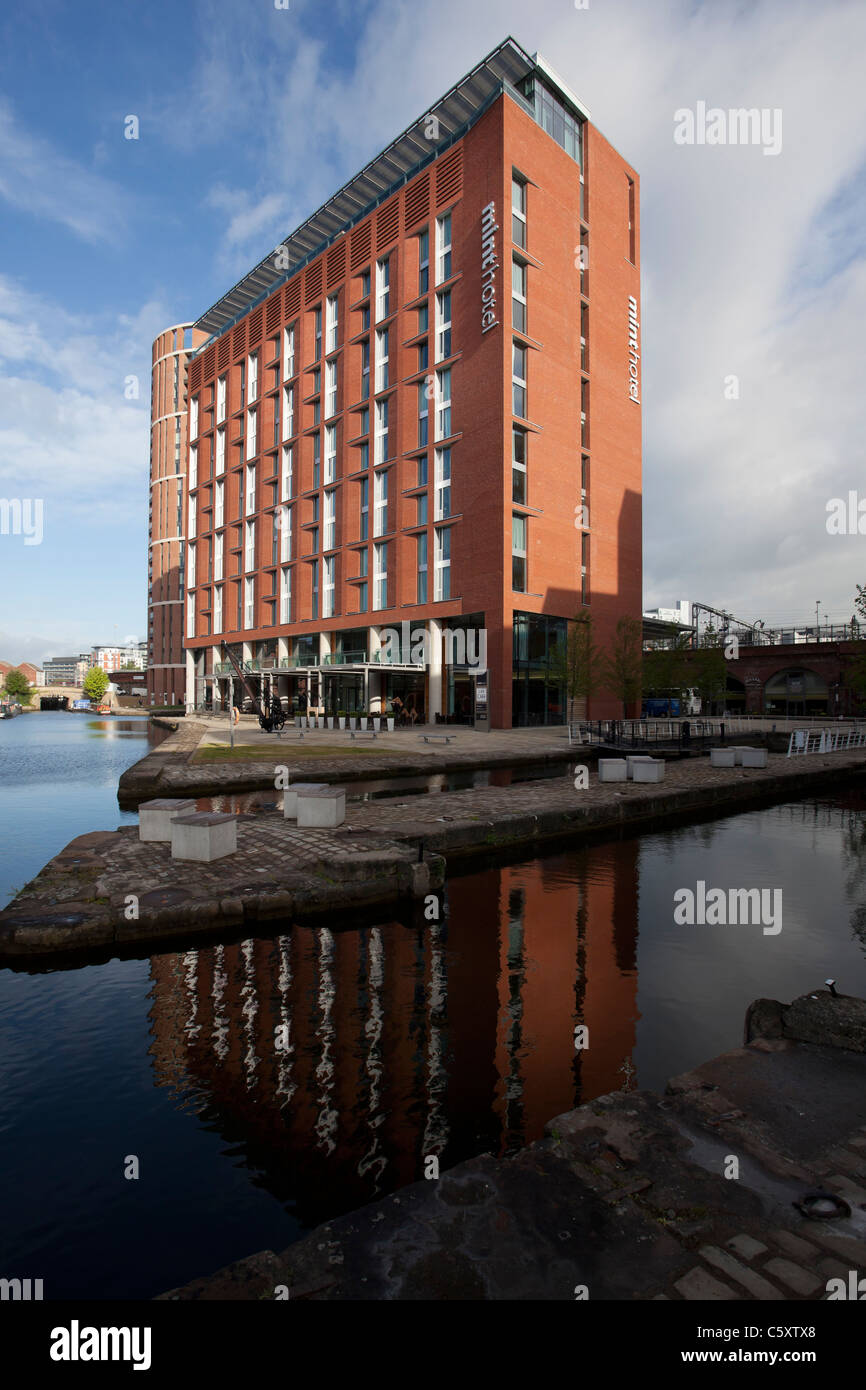 Modern buildings by The River Aire in Leeds, part of the waterfront ...