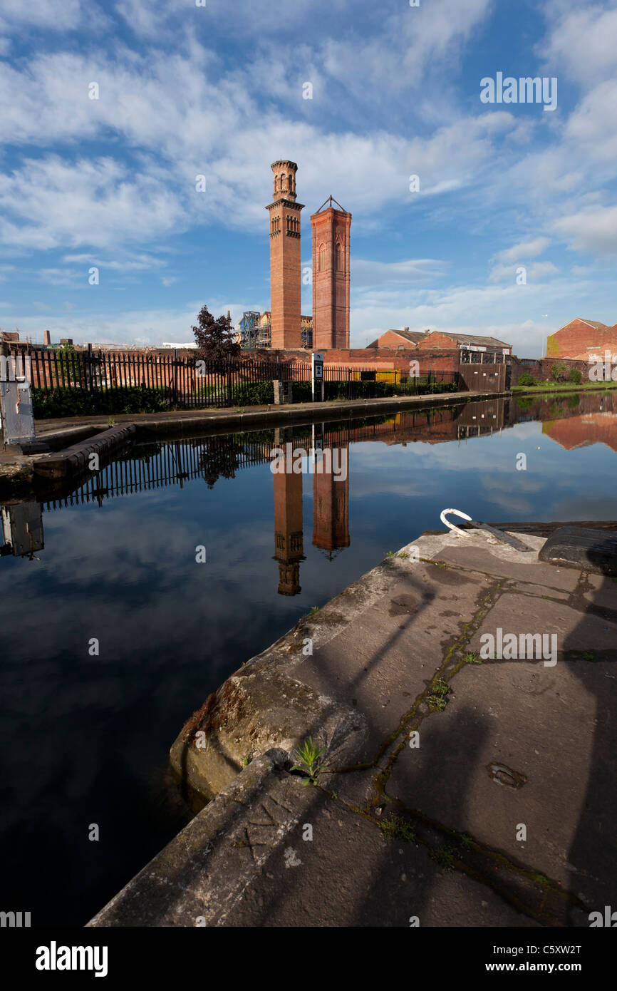 Leeds tower works hi-res stock photography and images - Alamy