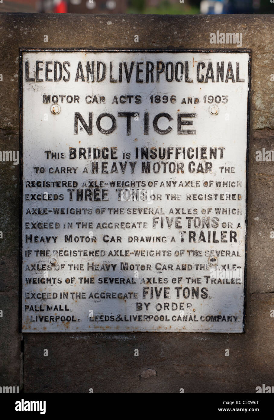 Sign on The Leeds Liverpool Canal, at Canal Wharf Leeds, prohibiting ...