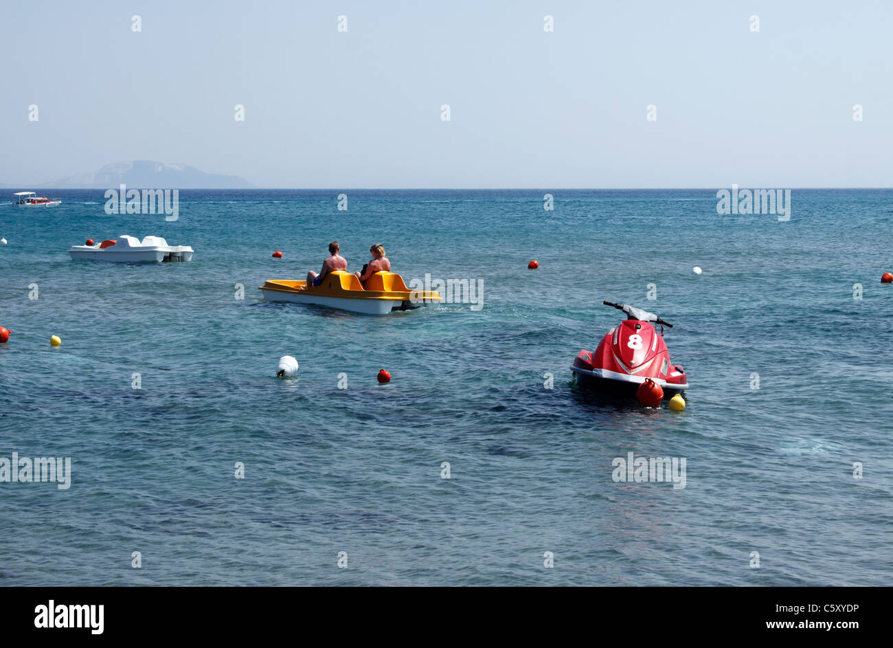 Pleasure craft male female crew hi-res stock photography and images - Alamy