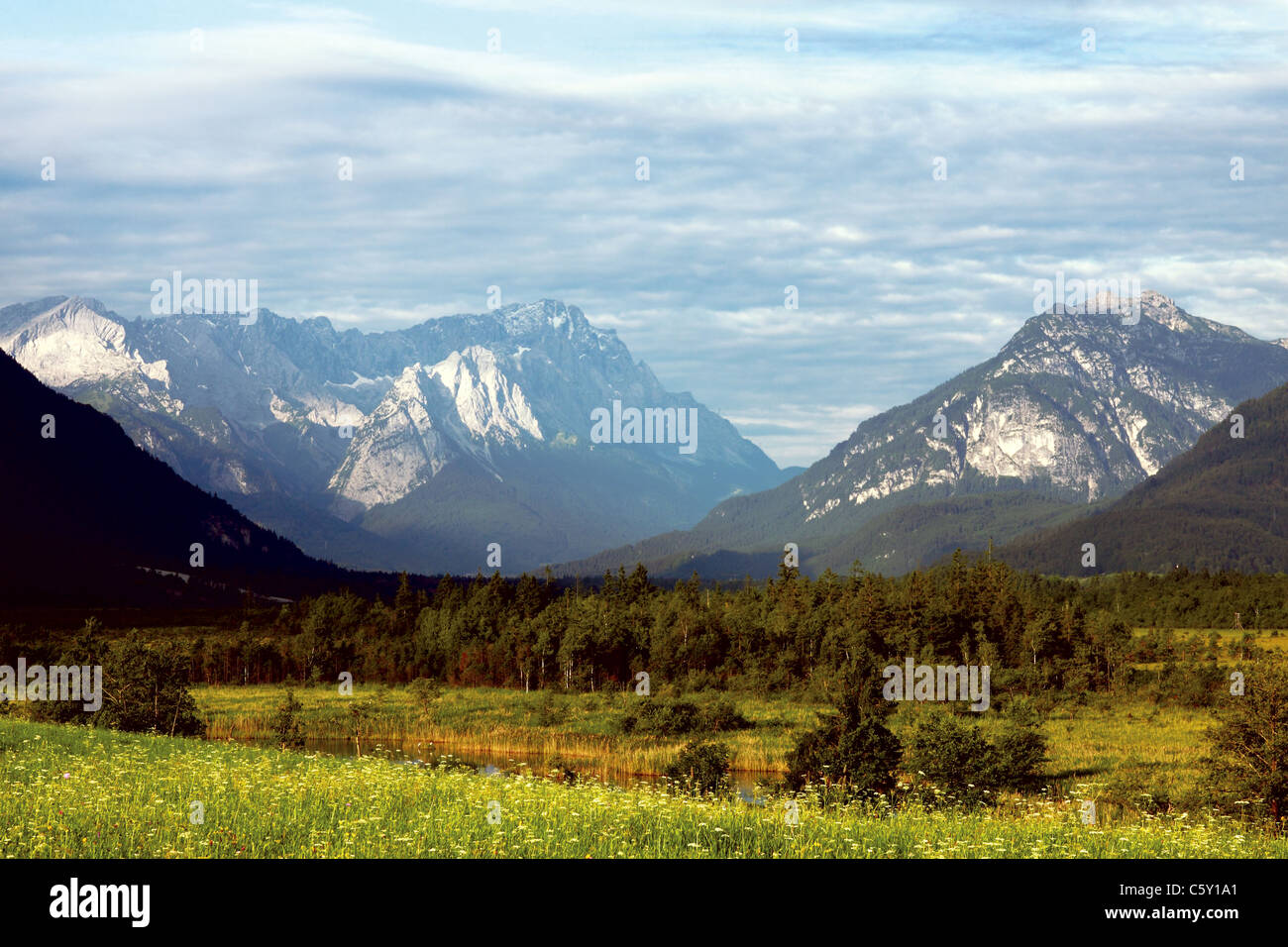 Water cloud alp alpine landscape hi-res stock photography and images ...