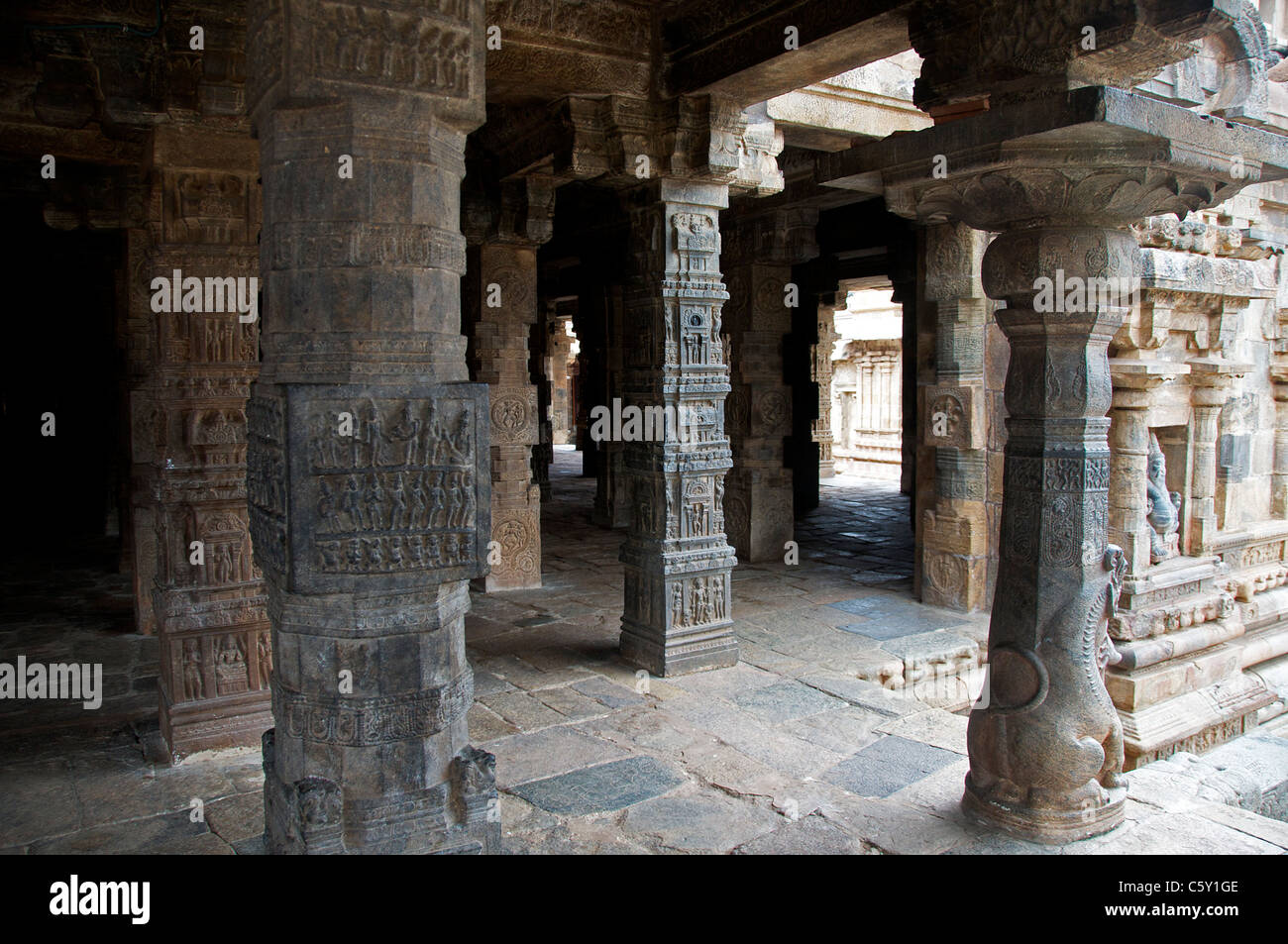 South Indian Temple Mandapam High Resolution Stock Photography and ...