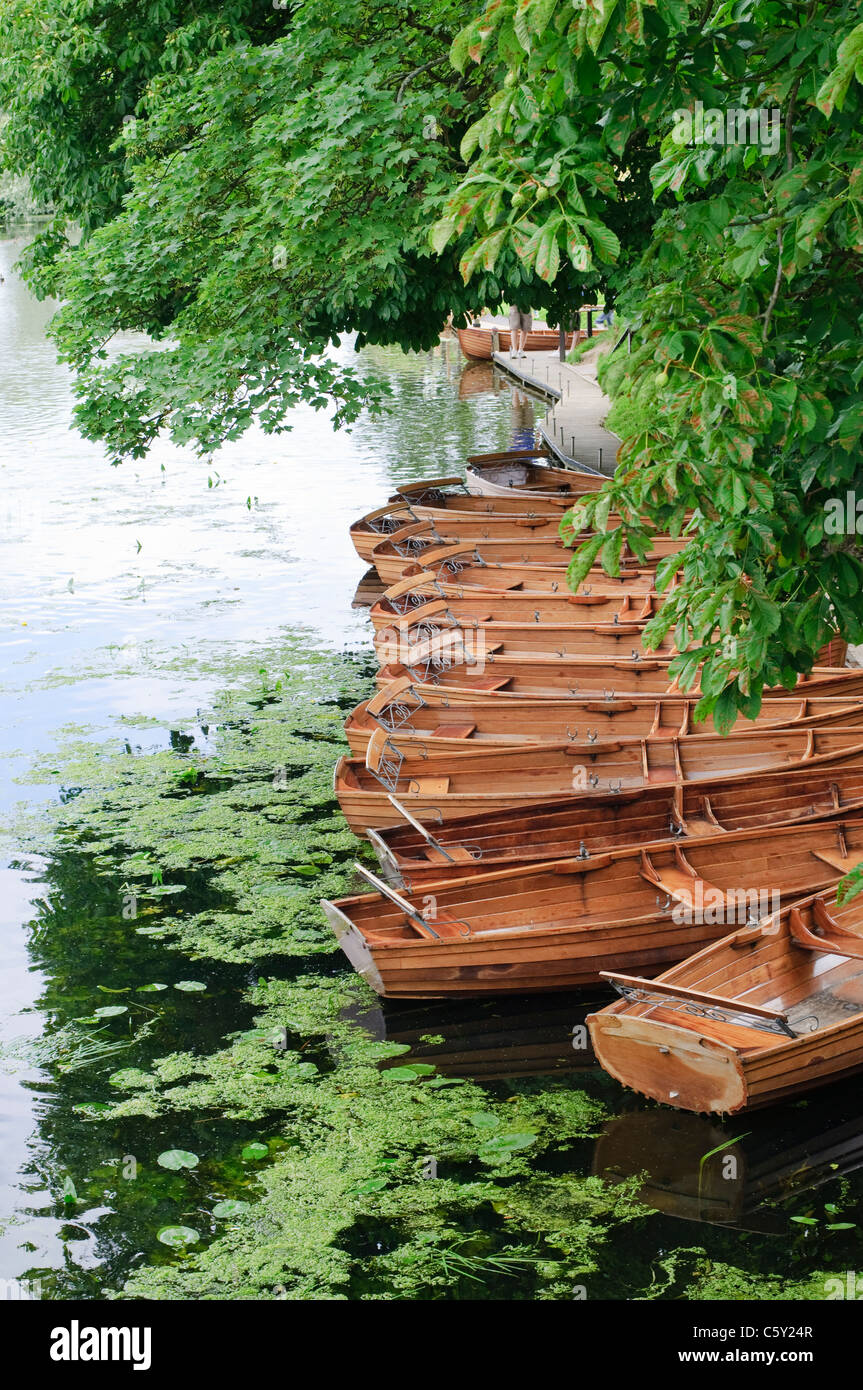 Boats on the river Stour, Dedham Vale, UK Stock Photo - Alamy