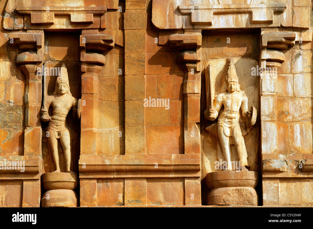 Hindu gods temple figures religion hi-res stock photography and images ...