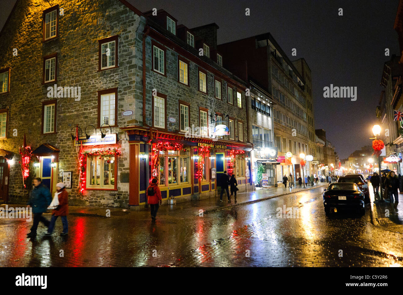 Quebec city night lights street lights hi-res stock photography and ...