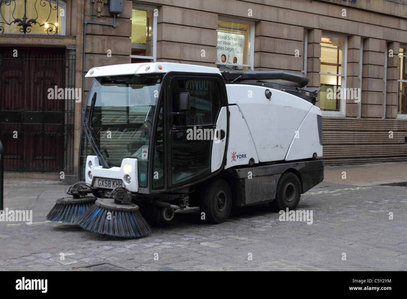 Street sweeper hi-res stock photography and images - Alamy