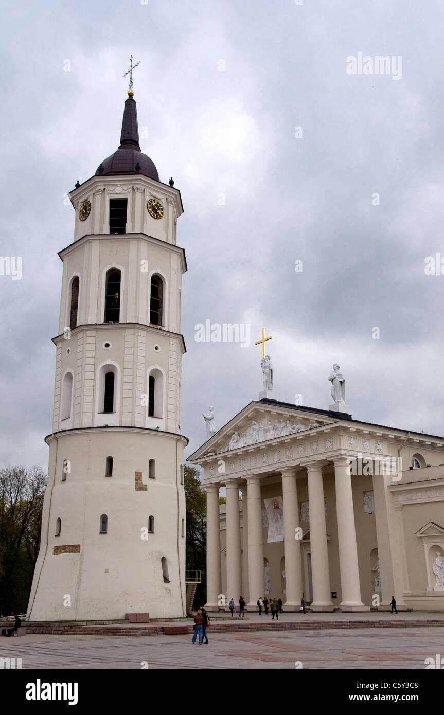 Vilnius cathedral hi-res stock photography and images - Alamy