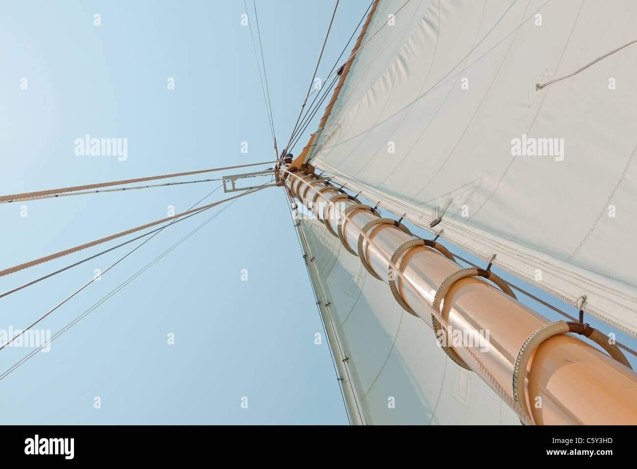 A view of the mast, rigging and sails on the private sail yacht Stock ...