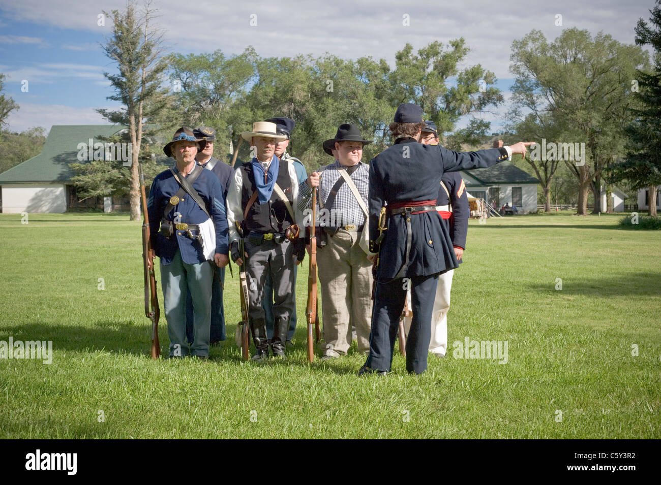 Us army officer uniforms hi-res stock photography and images - Alamy