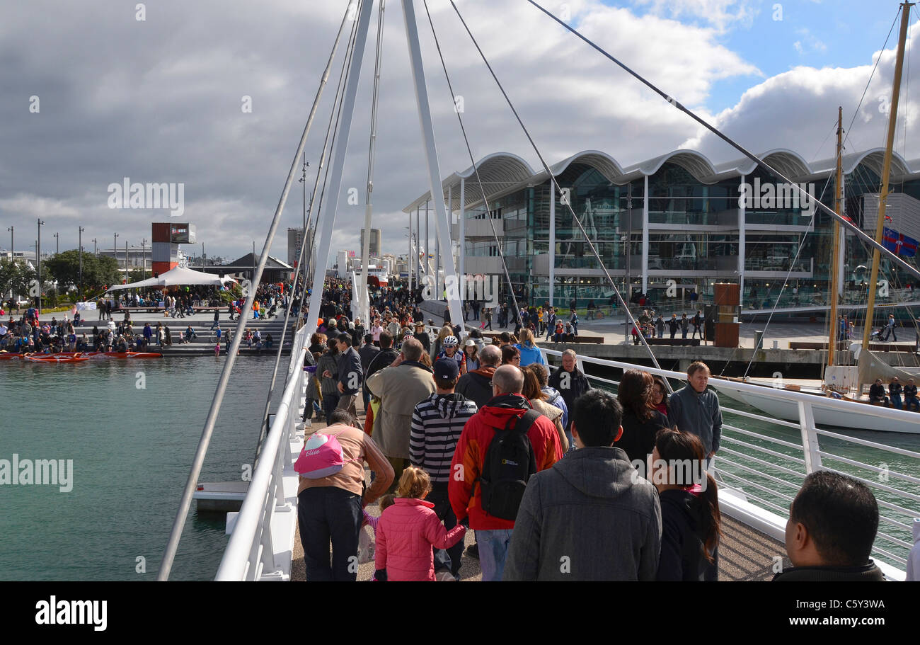 Wynyard crossing bridge viaduct hi-res stock photography and images - Alamy