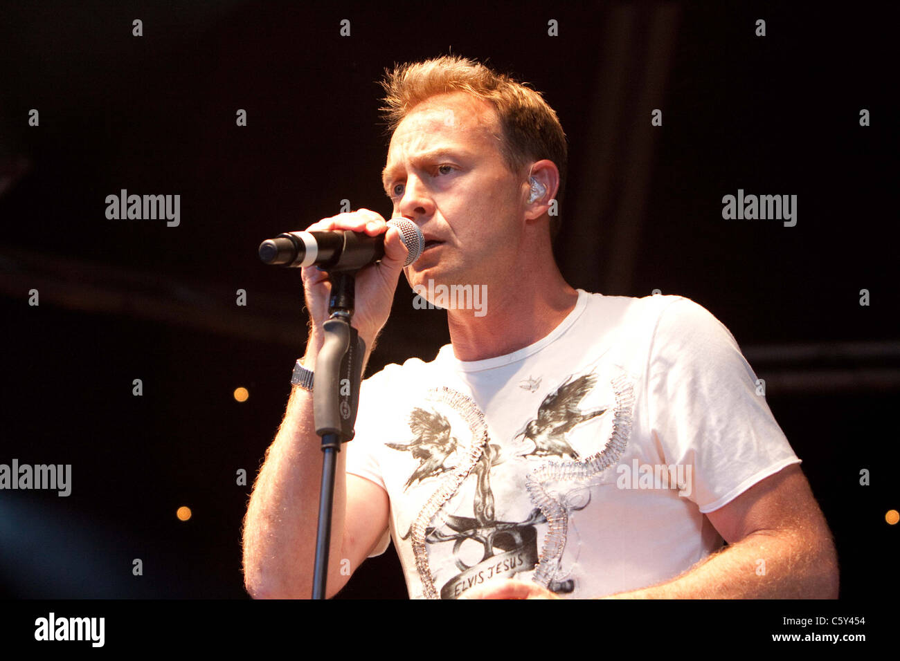 Jason donovan 80s hi-res stock photography and images - Alamy