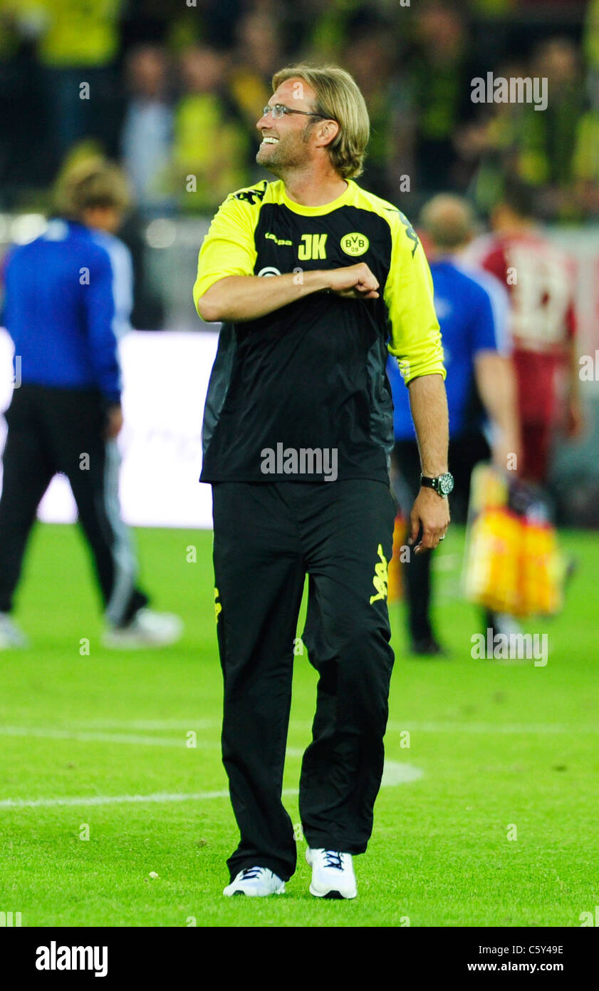 Bundesliga, Borussia Dortmund vs. Hamburger SV 3:1, coach Jürgen ...