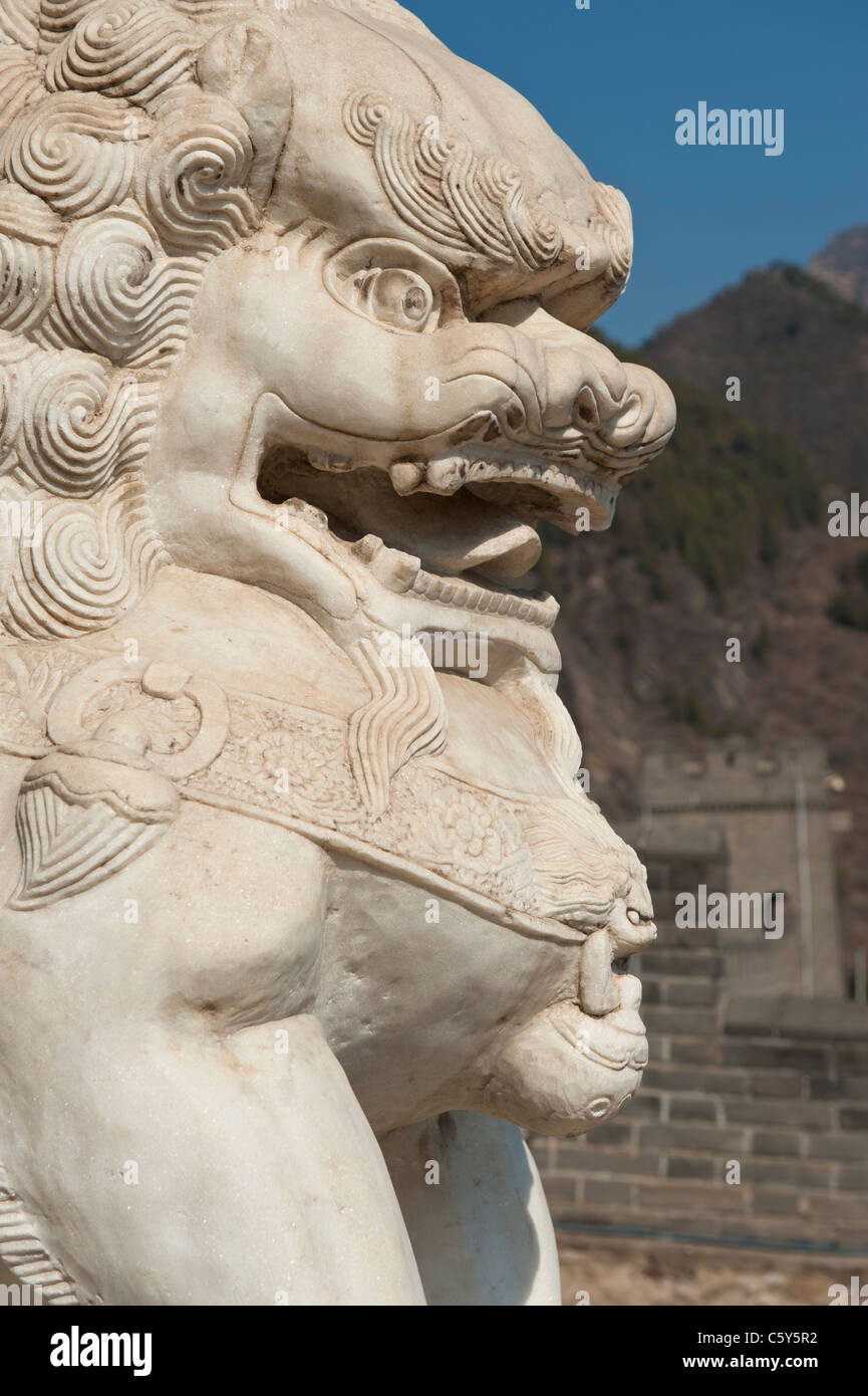 Beijing dragon guard hi-res stock photography and images - Alamy