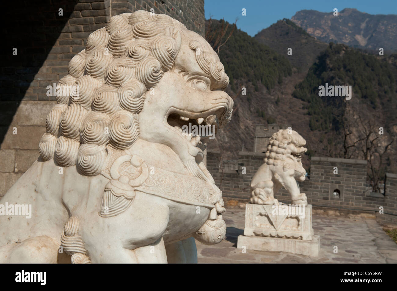 Chinese Dragon Guards the Gates of the Great Wall at Huangyaguan Pass ...