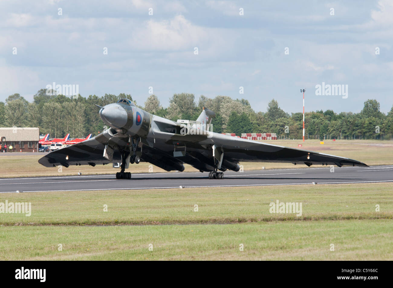British delta wing cold war bomber Avro Vulcan XH558 make a smooth ...