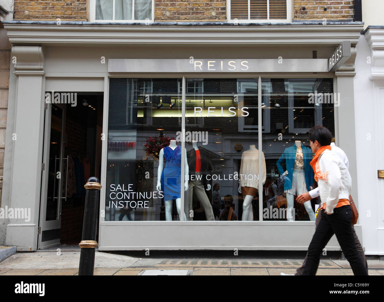A Reiss store on South Molton Street, London, England, U.K Stock Photo ...