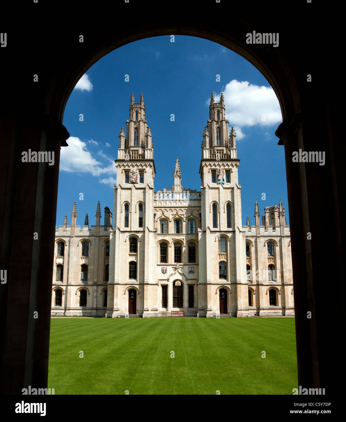 Building architecture university pillars study hi-res stock photography ...