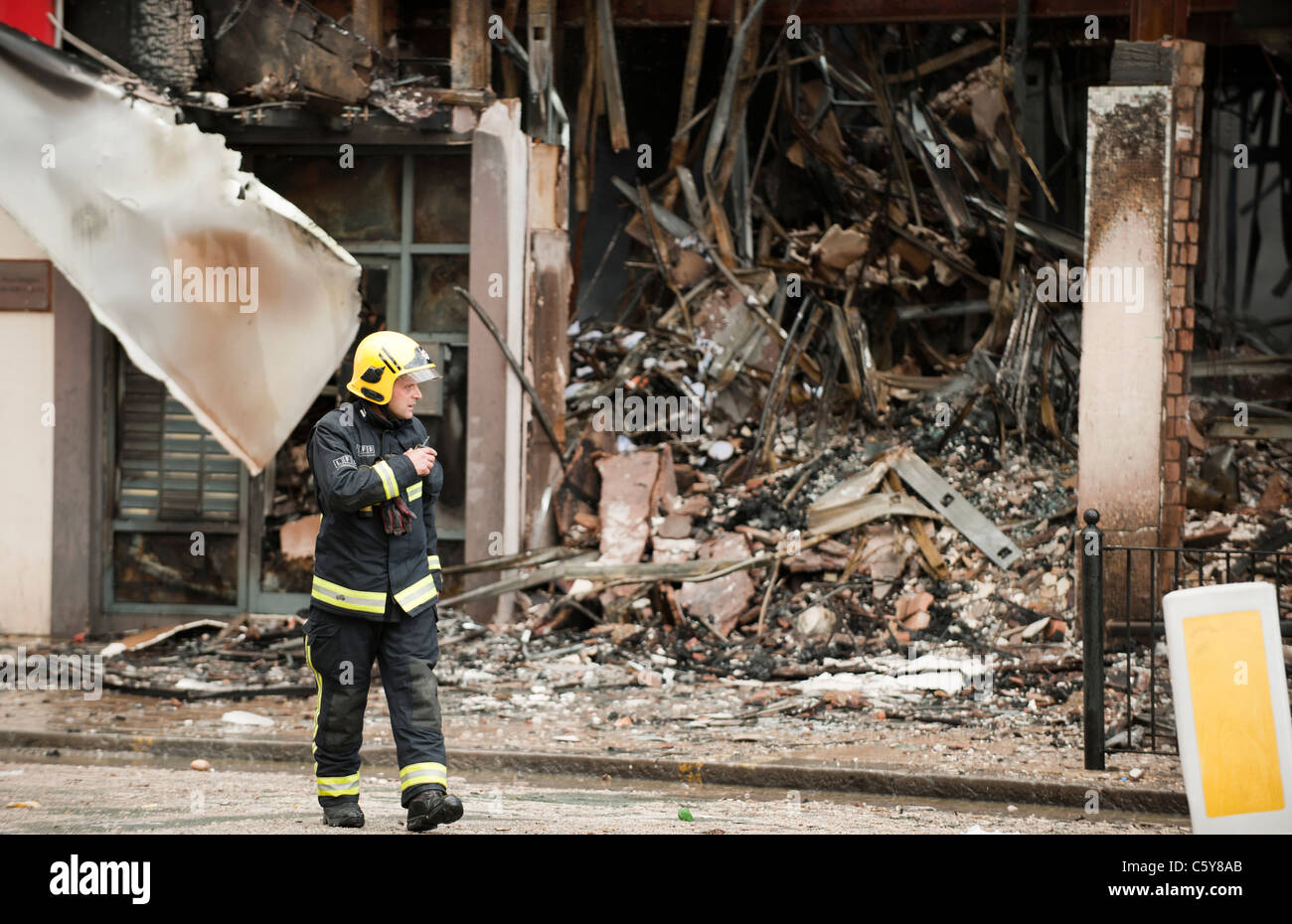 London protests tottenham riots hi-res stock photography and images - Alamy