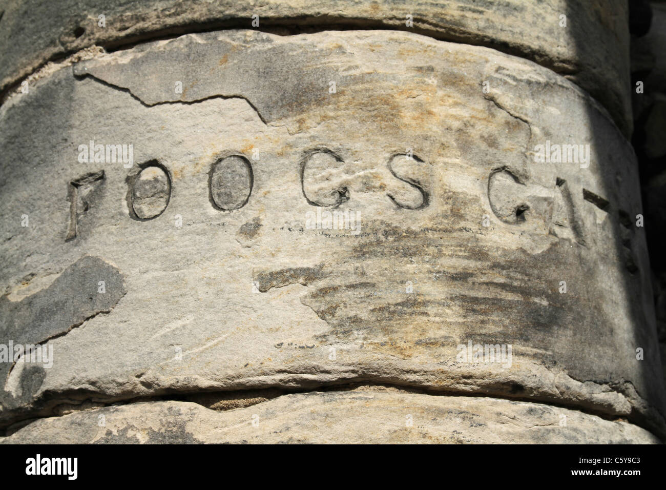 Foogs gate edinburgh castle hi-res stock photography and images - Alamy