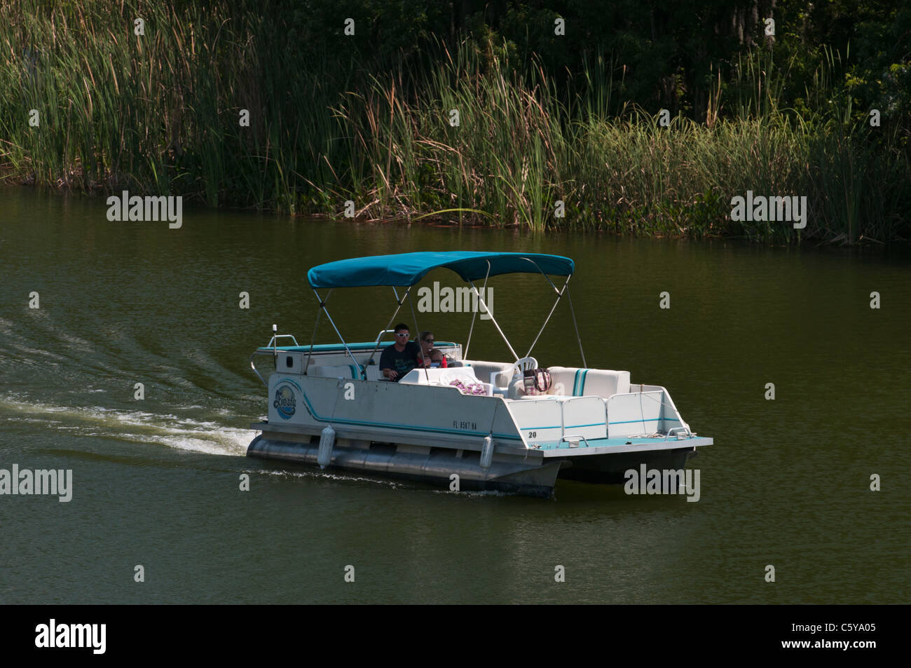 Recreation recreational boating hi-res stock photography and images - Alamy