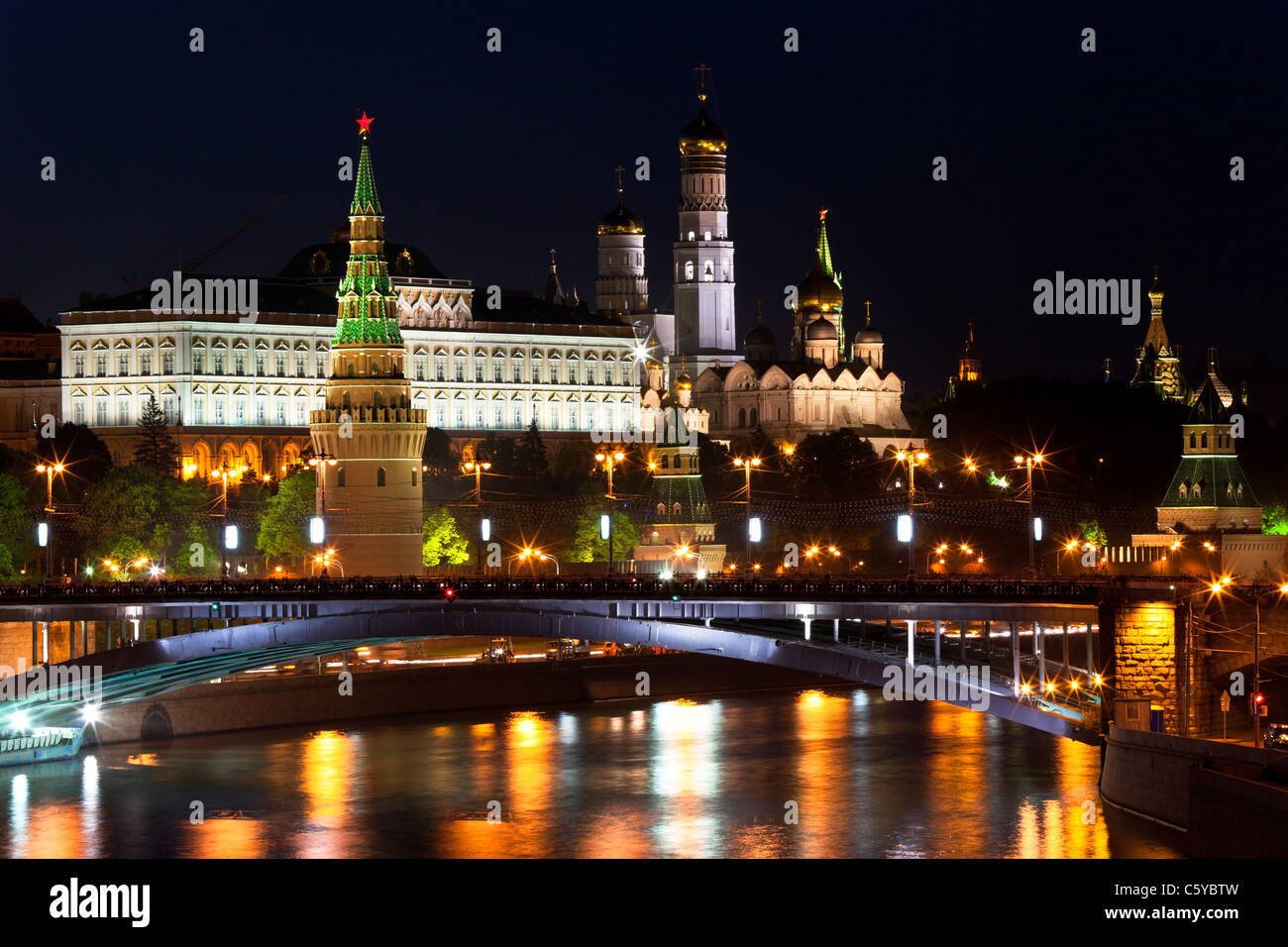 A Big Stone bridge across the Moscow River, on the background of the ...
