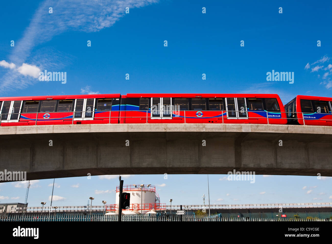 Dlr train hi-res stock photography and images - Alamy