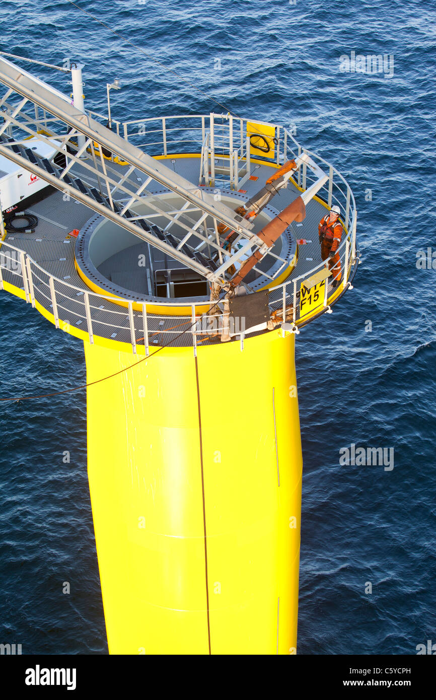 Wind jacket construction hi-res stock photography and images - Alamy