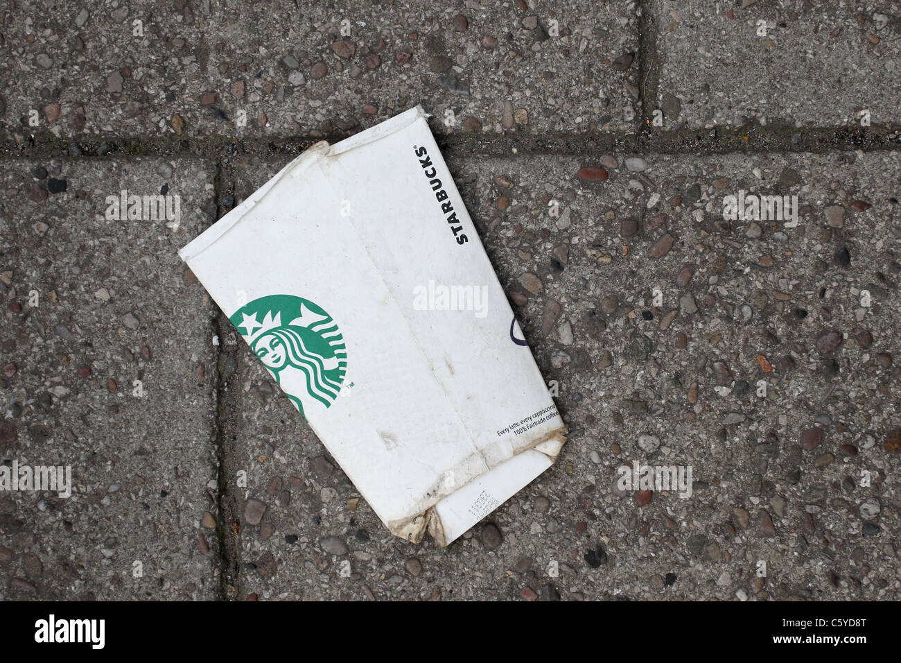 Starbucks rubbish hi-res stock photography and images - Alamy