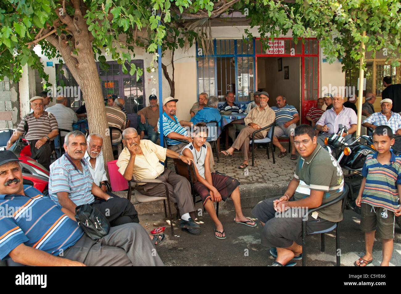 Old turkish men hi-res stock photography and images - Alamy