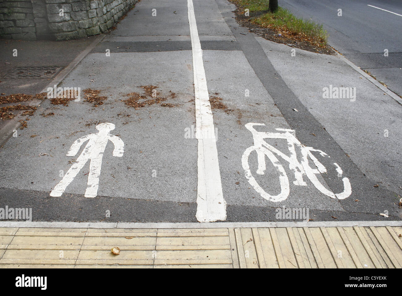 pedestrian and bike path on Sparken Hill, Worksop, Notts, England Stock ...